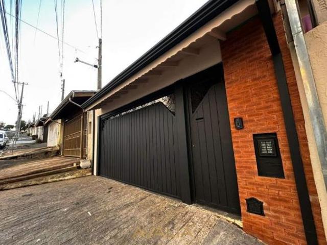 Sobrado para venda em Jardim Valença de 147.00m² com 3 Quartos, 1 Suite e 2 Garagens