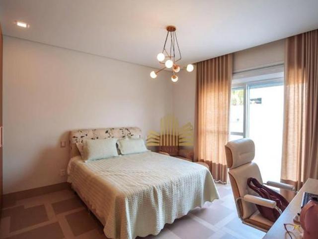 Sobrado para venda em Jardim Vila Paradiso de 441.00m² com 4 Quartos, 4 Suites e 4 Garagens