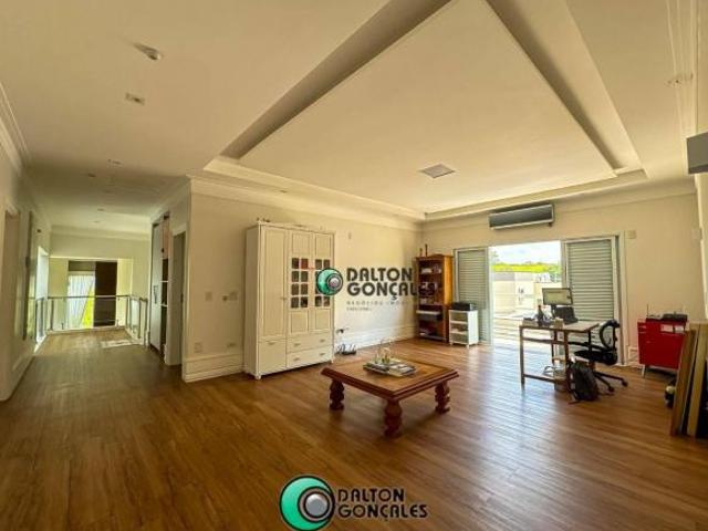 Sobrado para venda em Jardim Vila Paradiso de 800.00m² com 4 Quartos, 4 Suites e 6 Garagens