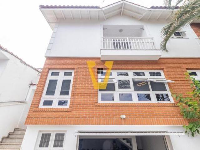Sobrado para venda em Jardim Virginia Bianca com 3 quartos, sendo 3 suítes, 316m²