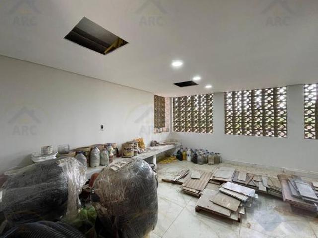 Sobrado para venda em Jardim Ypê de 190.00m² com 3 Quartos, 1 Suite e 2 Garagens