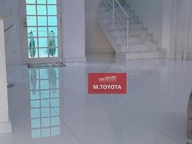 Sobrado para venda em Ouro Fino de 498.00m² com 4 Quartos, 4 Suites e 6 Garagens