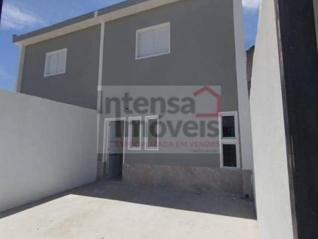 Sobrado para venda em Loteamento Residencial E Comercial Araguaia de 75.00m² com 3 Quartos e 2 Garag