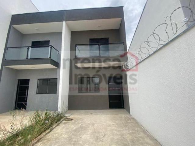 Sobrado para venda em Loteamento Residencial E Comercial Flamboyant de 83.00m² com 2 Quartos, 2 Suit