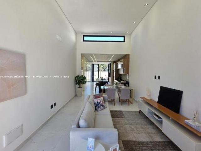 Sobrado para venda em Mogi Moderno de 139.00m² com 3 Quartos, 3 Suites e 4 Garagens