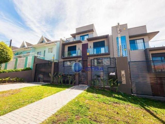 Sobrado para venda em Mossunguê de 180.00m² com 3 Quartos, 3 Suites e 3 Garagens
