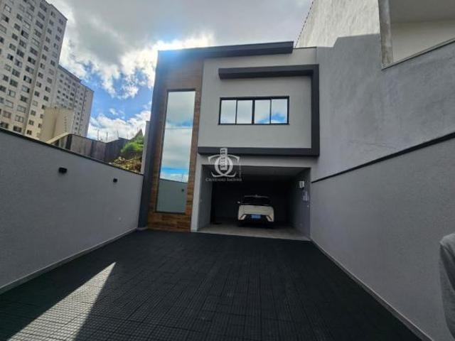 Sobrado para Venda em Mauá, Parque São Vicente, 3 dormitórios, 1 suíte, 2 banheiros, 5 vagas