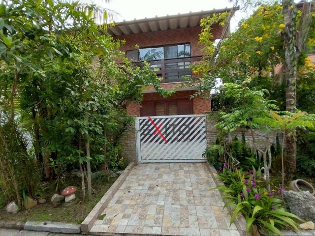 Sobrado para venda em Maitinga de 97.00m² com 3 Quartos e 2 Garagens