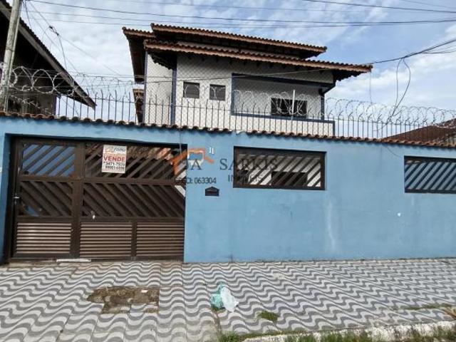 Sobrado para venda em Mirim de 167.00m² com 5 Quartos, 2 Suites e 4 Garagens