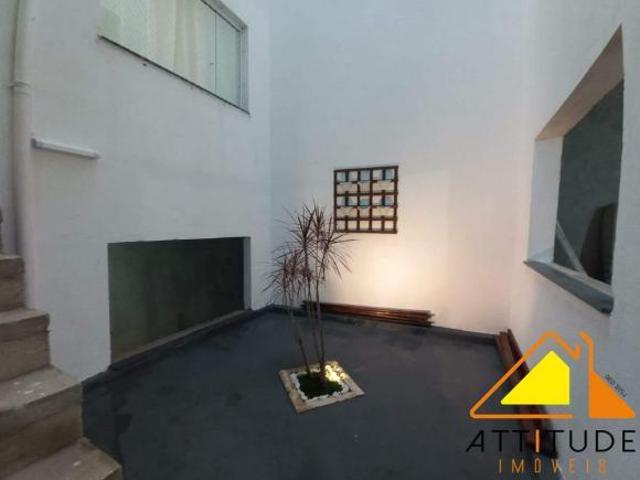 Sobrado para venda em Nova Petrópolis de 250.00m² com 5 Quartos, 3 Suites e 5 Garagens