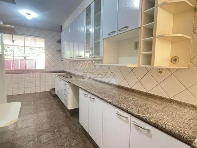Sobrado para venda em Nova Suiça, Goiânia