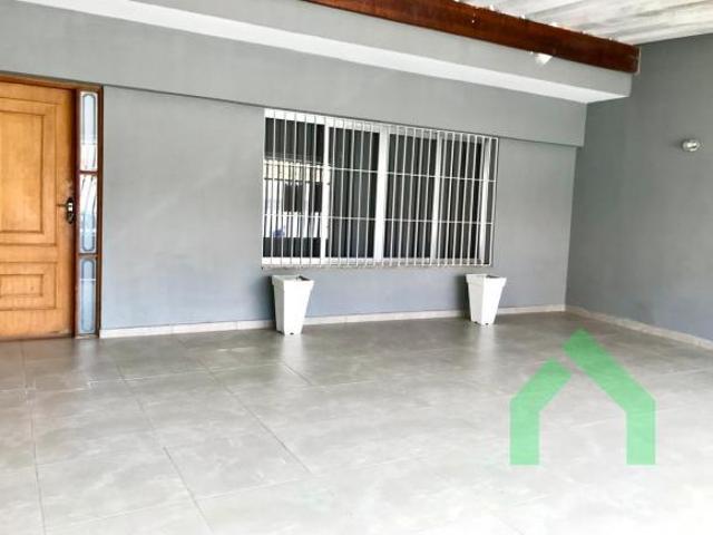 Sobrado para Venda em São Bernardo do Campo, Assunção, 5 dormitórios, 1 suíte, 2 banheiros, 3 vagas
