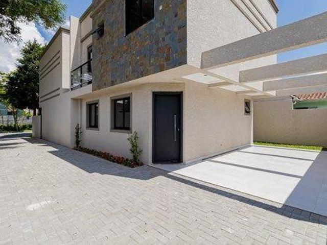 Sobrado para venda em São Braz de 135.00m² com 3 Quartos, 1 Suite e 2 Garagens