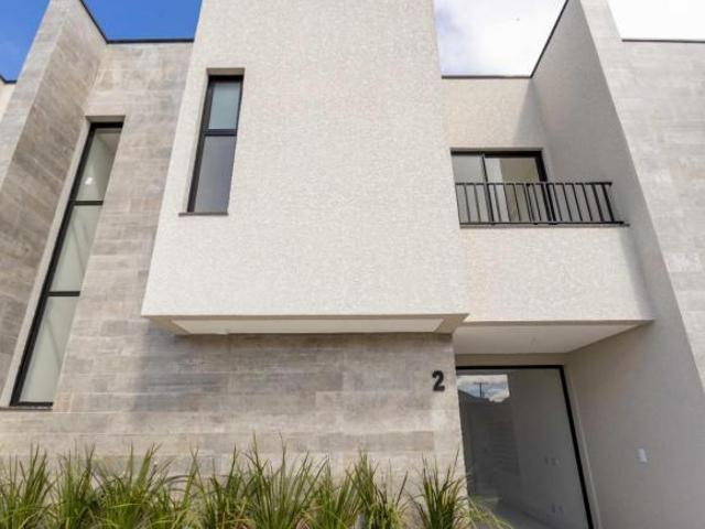 Sobrado para venda em São Braz de 142.26m² com 3 Quartos, 1 Suite e 2 Garagens