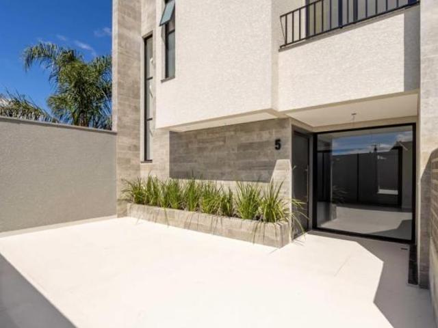 Sobrado para venda em São Braz de 152.00m² com 3 Quartos, 1 Suite e 2 Garagens