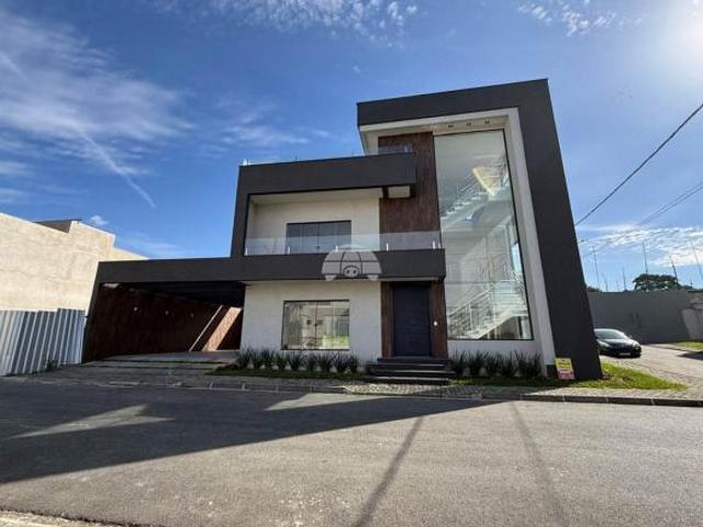 Sobrado para venda em São Gabriel de 294.00m² com 3 Quartos, 1 Suite e 2 Garagens