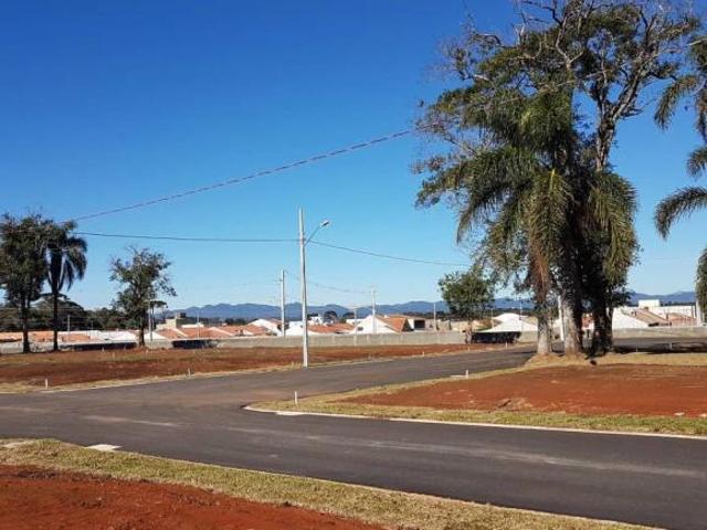 Sobrado para Venda em São José dos Pinhais, Campo Largo da Roseira, 2 dormitórios, 1 suíte, 1 banhei
