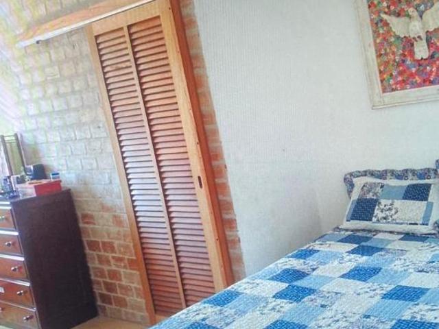 Sobrado para Venda em São Sebastião, Centro, 3 dormitórios, 2 banheiros, 1 vaga