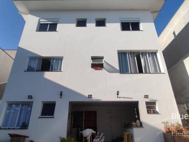 Sobrado para venda em São Venâncio de 262.00m² com 4 Quartos, 3 Suites e 4 Garagens
