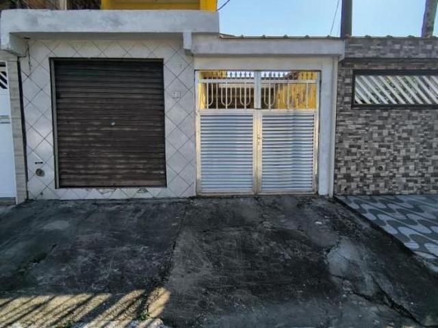 Sobrado para Venda em São Vicente, Parque das Bandeiras, 2 dormitórios, 2 banheiros, 1 vaga
