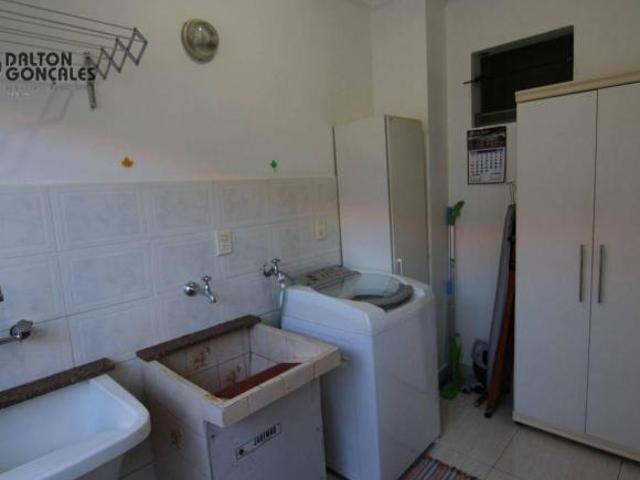 Sobrado para venda em Solar De Itamaracá de 229.00m² com 4 Quartos, 4 Suites e 4 Garagens