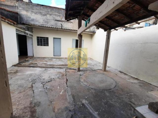 Sobrado para Venda em Santo André, Jardim Monções, 3 dormitórios, 2 banheiros, 3 vagas