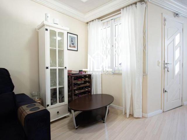 Sobrado para venda em Santo Inácio de 213.00m² com 4 Quartos, 1 Suite e 2 Garagens
