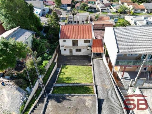 Sobrado para venda em Santa Cândida de 110.00m² com 3 Quartos e 2 Garagens
