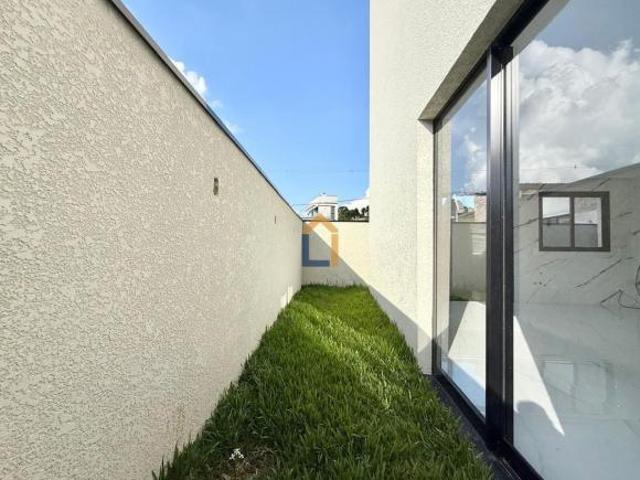 Sobrado para venda em Santa Cândida de 171.00m² com 3 Quartos, 3 Suites e 2 Garagens