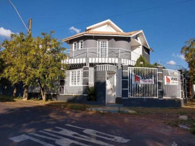 Sobrado para venda em Santa Angelina de 264.00m² com 4 Quartos, 2 Suites e 3 Garagens