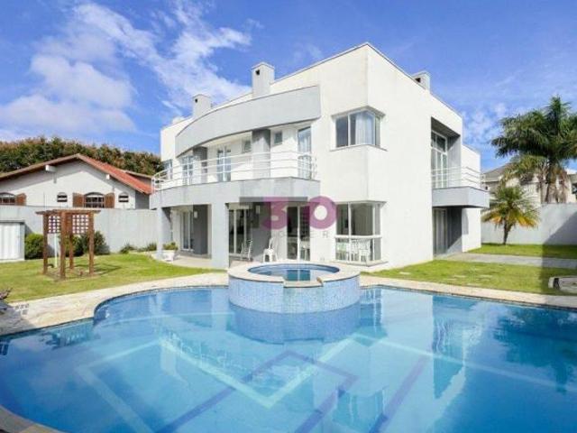 Sobrado para venda em Santa Felicidade de 382.30m² com 4 Quartos, 3 Suites e 6 Garagens