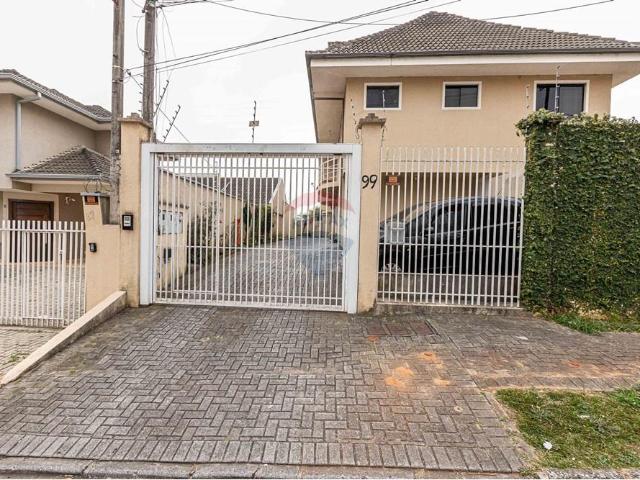 Sobrado para venda em Santa Felicidade em Curitiba Paraná de 160.00m² com 3 Quartos, 1 Suíte e 2 Garagens