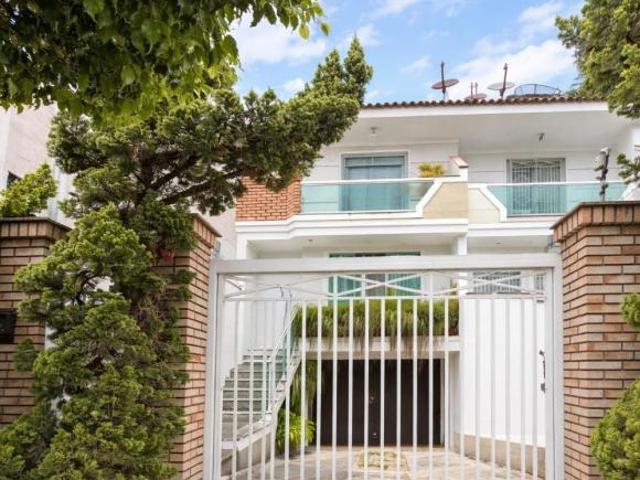 Sobrado para venda em Santana com 4 quartos, sendo 3 suítes, 230m²