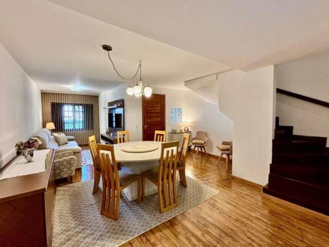 Sobrado para venda em Seminário de 117.00m² com 3 Quartos, 1 Suite e 2 Garagens