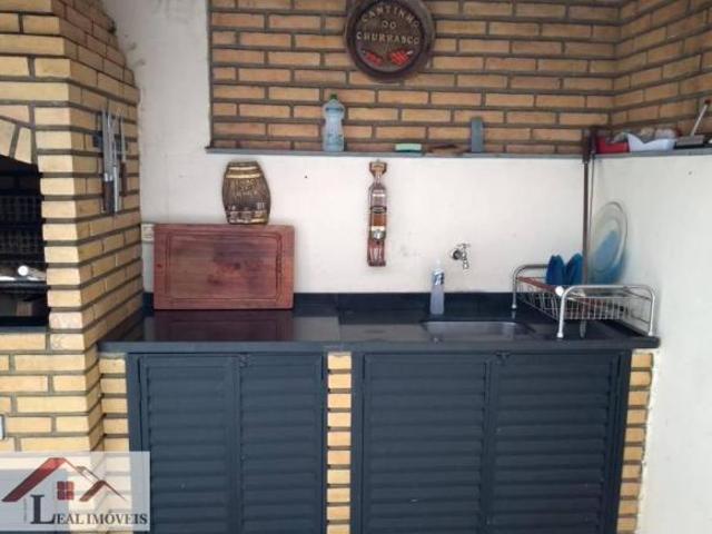 Sobrado para venda em Sítio Da Figueira de 298.00m² com 3 Quartos, 3 Suites e 10 Garagens