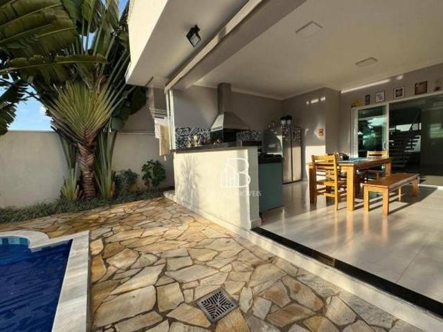 Sobrado para venda em Swiss Park de 336.00m² com 4 Quartos, 4 Suites e 4 Garagens