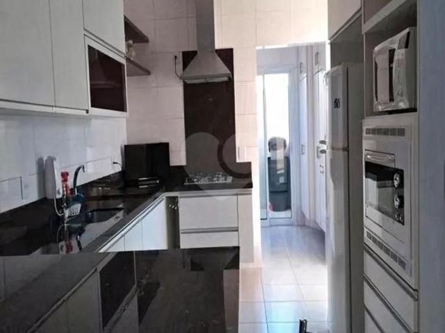 Sobrado para venda em Ponte De São João de 220.00m² com 3 Quartos, 1 Suite e 3 Garagens