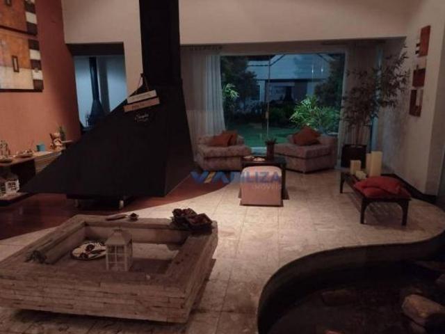 Sobrado para venda em Portal Dos Gramados de 600.00m² com 3 Quartos, 3 Suites e 6 Garagens