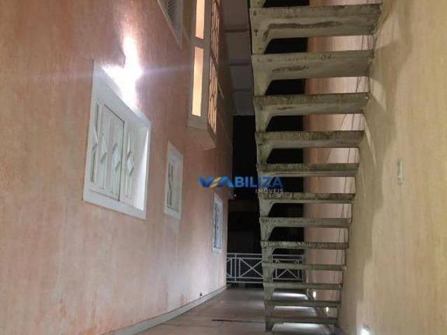 Sobrado para venda em Portal Dos Gramados de 237.00m² com 3 Quartos, 1 Suite e 3 Garagens