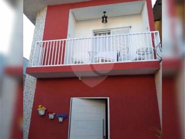 Sobrado para venda em Paraíso polvilho de 121.00m² com 3 Quartos, 1 Suite e 2 Garagens