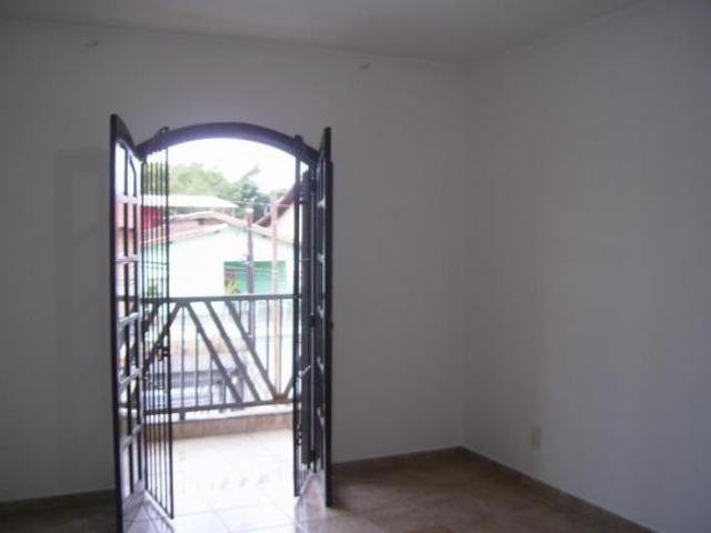 Sobrado para venda em Parque Cruzeiro Do Sul de 122.00m² com 3 Quartos, 1 Suite e 2 Garagens