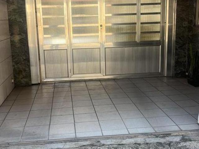 Sobrado para venda em Parque Dom João Neri de 126.00m² com 4 Quartos e 5 Garagens