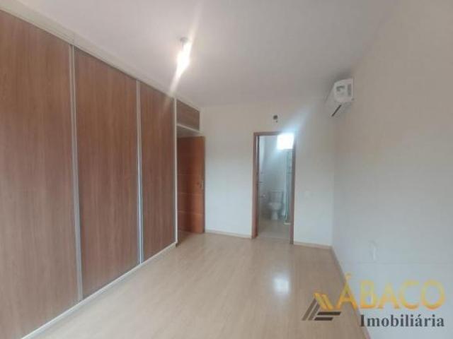 Sobrado para venda em Parque Espraiado de 180.00m² com 3 Quartos, 1 Suite e 4 Garagens