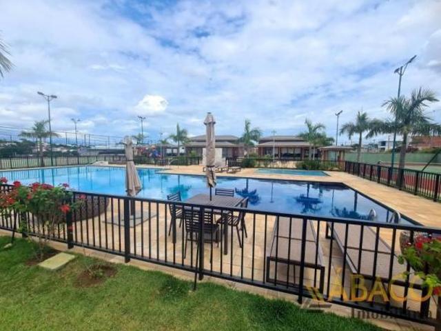 Sobrado para venda em Parque Faber Castell I de 100.00m² com 4 Quartos, 4 Suites e 2 Garagens