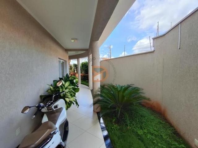Sobrado para venda em Parque Jardim Murayama de 381.00m² com 3 Quartos, 3 Suites e 3 Garagens