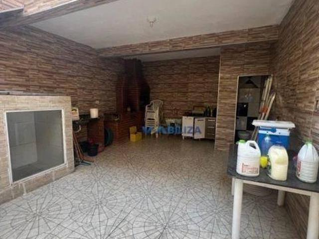Sobrado para venda em Parque Primavera de 220.00m² com 3 Quartos, 2 Suites e 2 Garagens