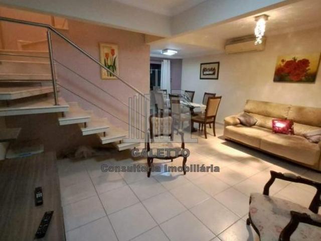 Sobrado para venda em PARQUE RURAL FAZENDA SANTA CÂNDIDA de 110.00m² com 3 Quartos, 1 Suite e 2 Gara