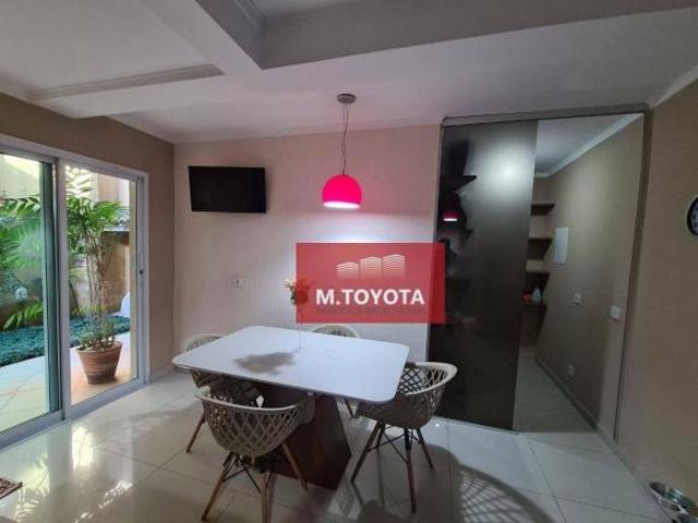 Sobrado para venda em Parque Renato Maia de 245.00m² com 4 Quartos, 3 Suites e 5 Garagens