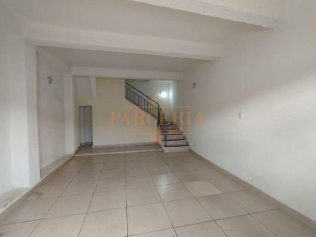 Sobrado para venda em Parque Residencial Aeroporto de 223.00m² com 3 Quartos, 1 Suite e 1 Garagem