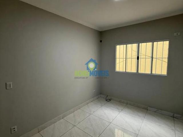 Sobrado para venda em Parque Residencial Aeroporto de 233.00m² com 5 Quartos, 1 Suite e 2 Garagens